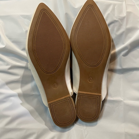 Sierra | Shoes | Sierra Sz 7 Faux Suede Buckled Narrow Shoe Pointy Toe ...
